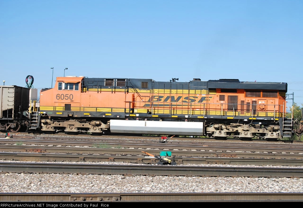 BNSF 6050